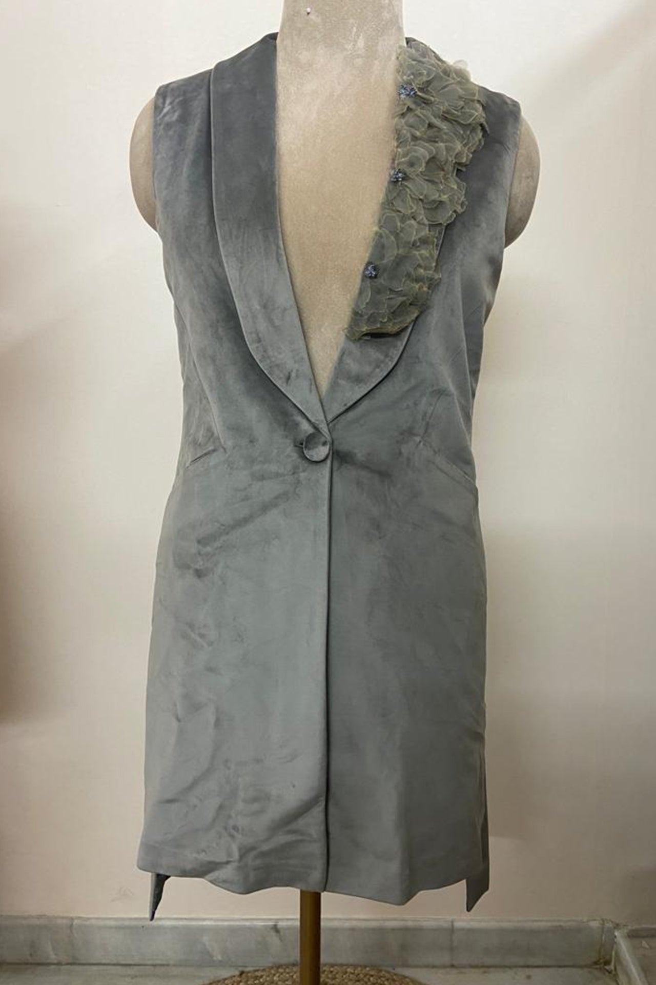 Ash Jacket – Sakshi Khetterpal