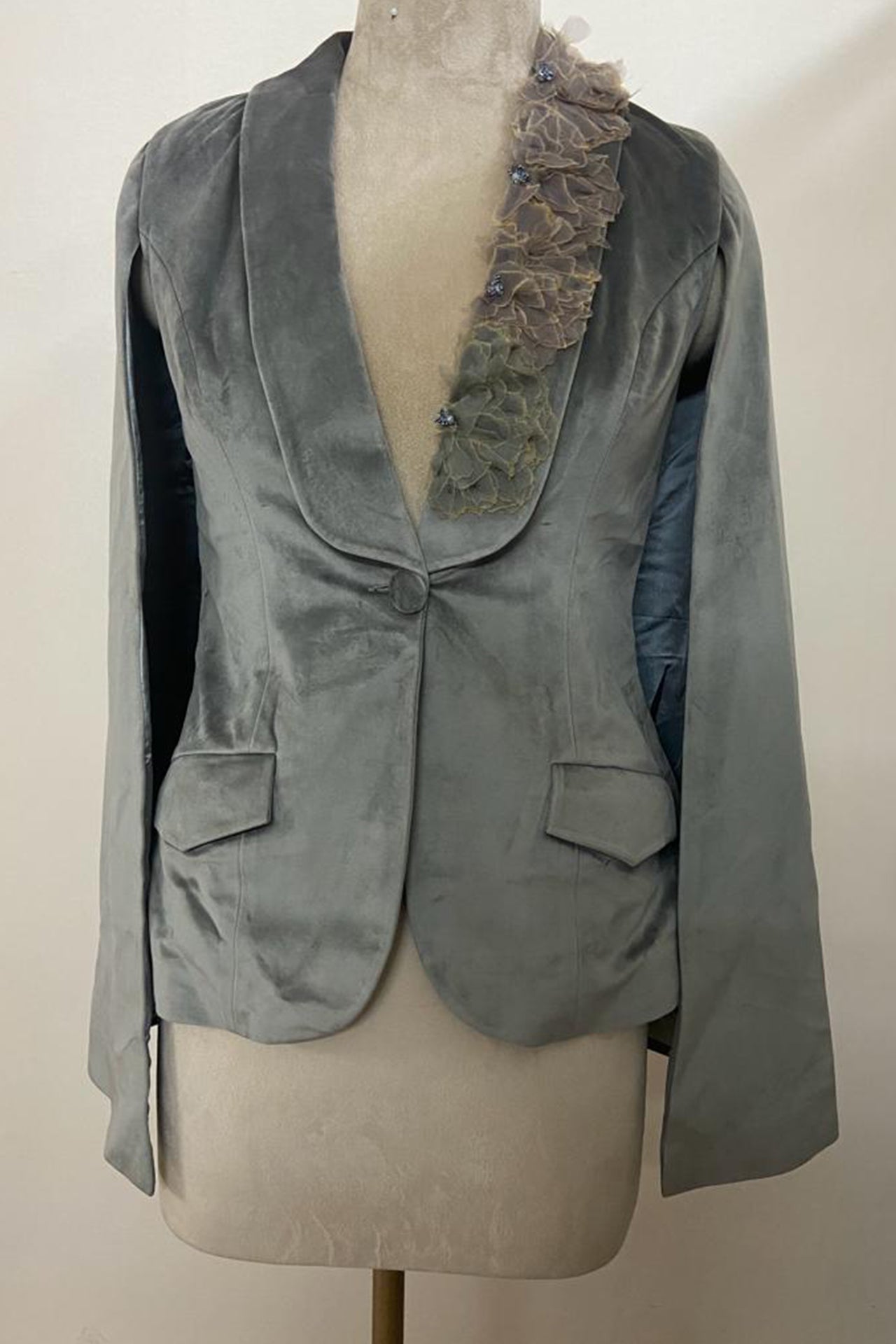 Ash Jacket – Sakshi Khetterpal